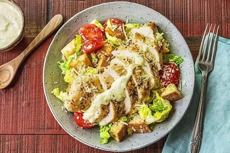 طرز تهیه سالاد سزار ساده بدون مرغ